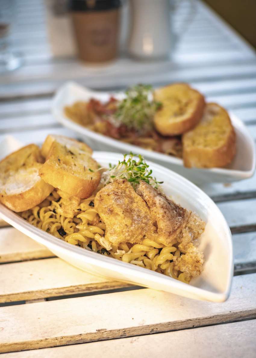 Cafe De Angelo in Baguio City: Where it's Always a Lazy Sunday Afternoon